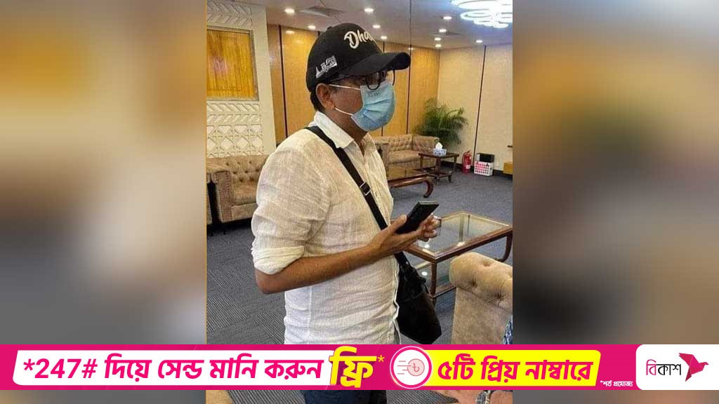 বিমানবন্দরে পলককে আটকে দেওয়ার খবর