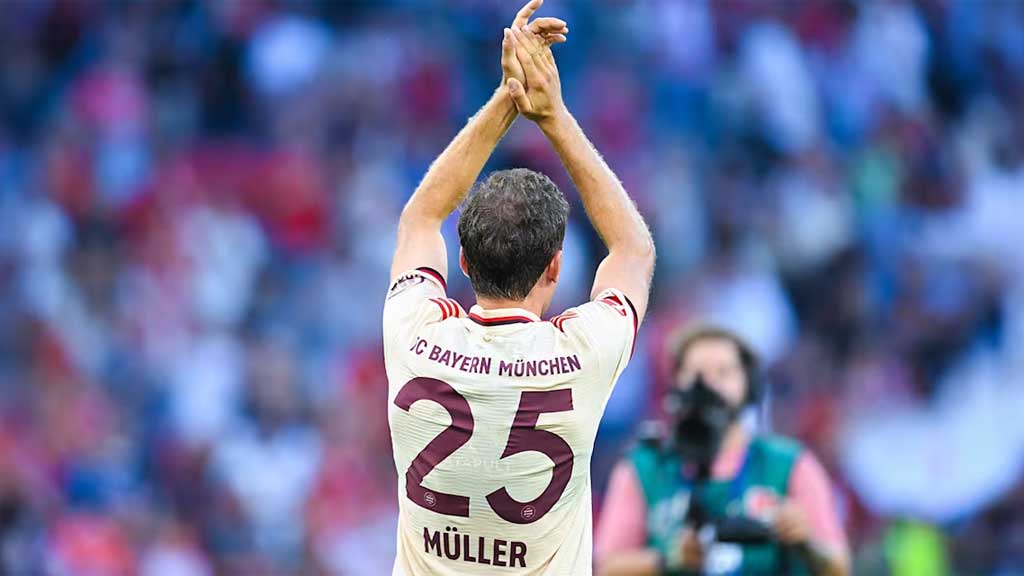 Mueller signs season-long deal with Vancouver