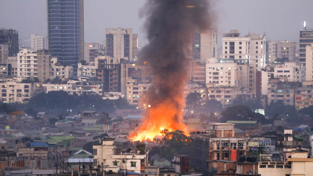 Korail slum residents watch their world collapse in hours