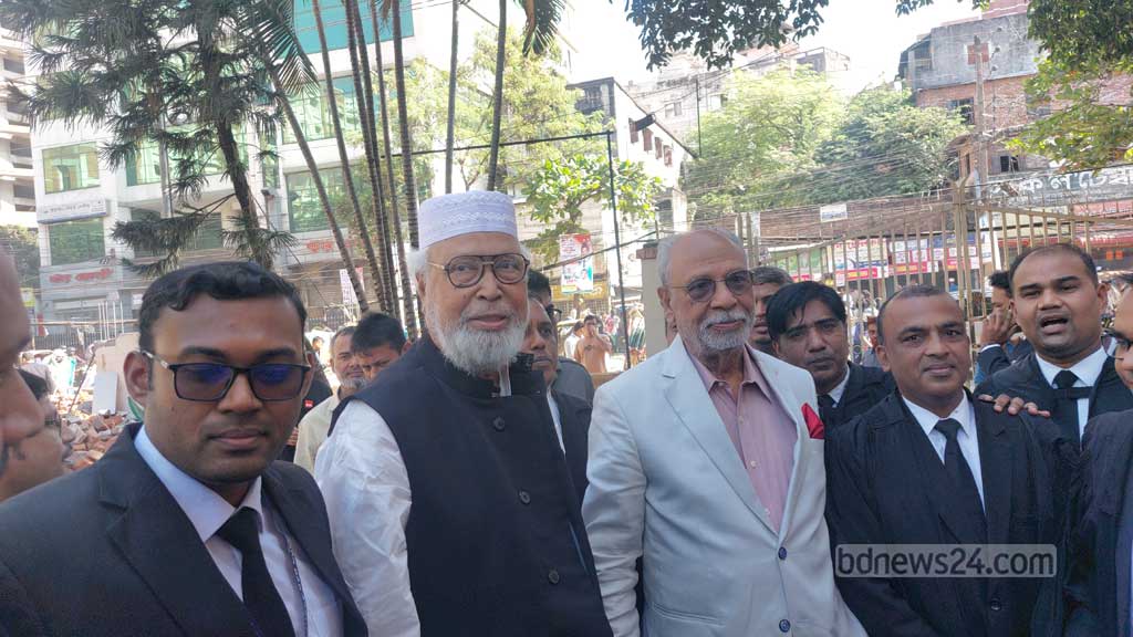 Latif Siddique appears at court with Kader Siddique