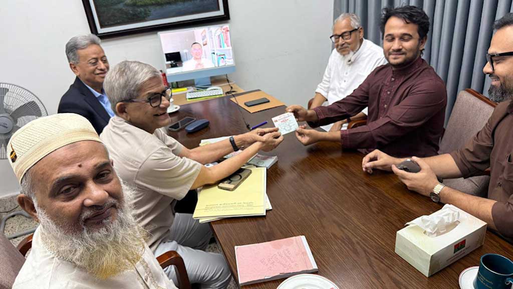 ‘জুলাই শহীদ’ মুগ্ধর ভাই স্নিগ্ধ যোগ দিলেন বিএনপিতে