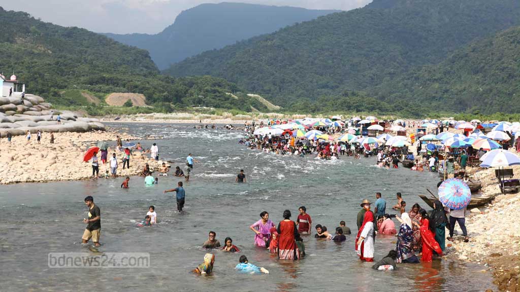 After broken stones, what remains of Sada Pathor?