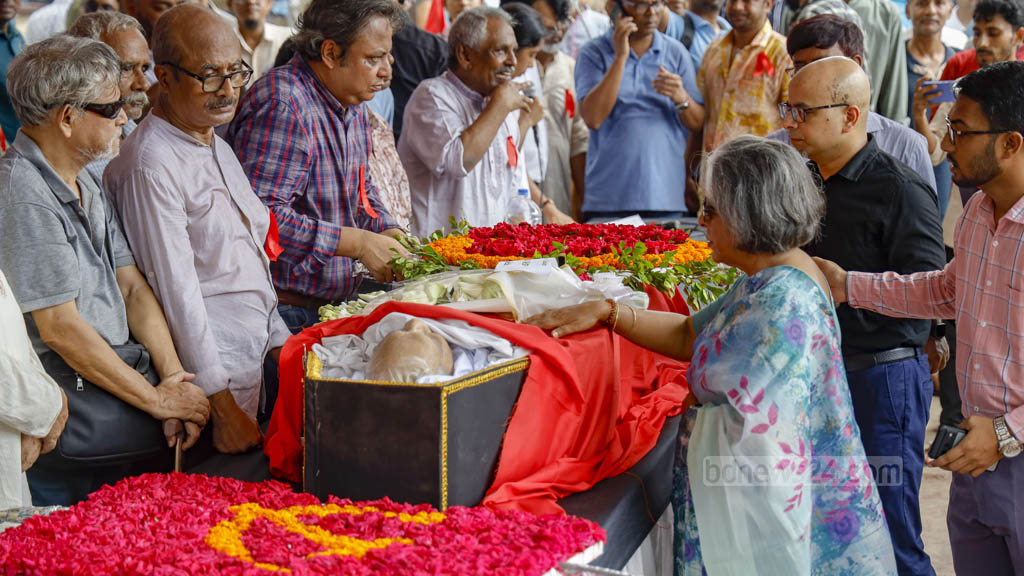 Last respects paid to Badruddin Umar