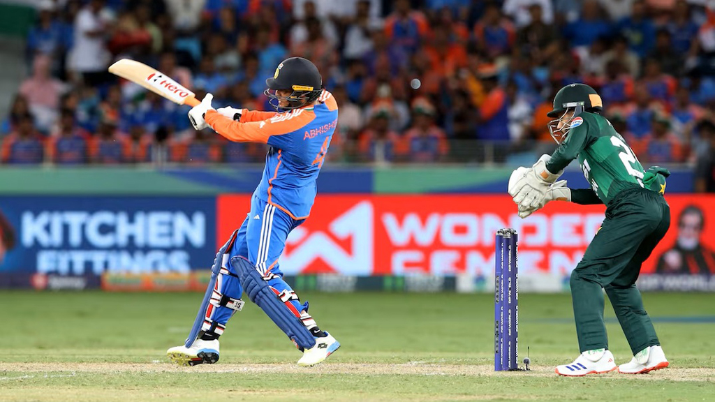 ‘ভারত-পাকিস্তান ফাইনাল হলে কী হবে’, প্রশ্ন হার্শা ভোগলের