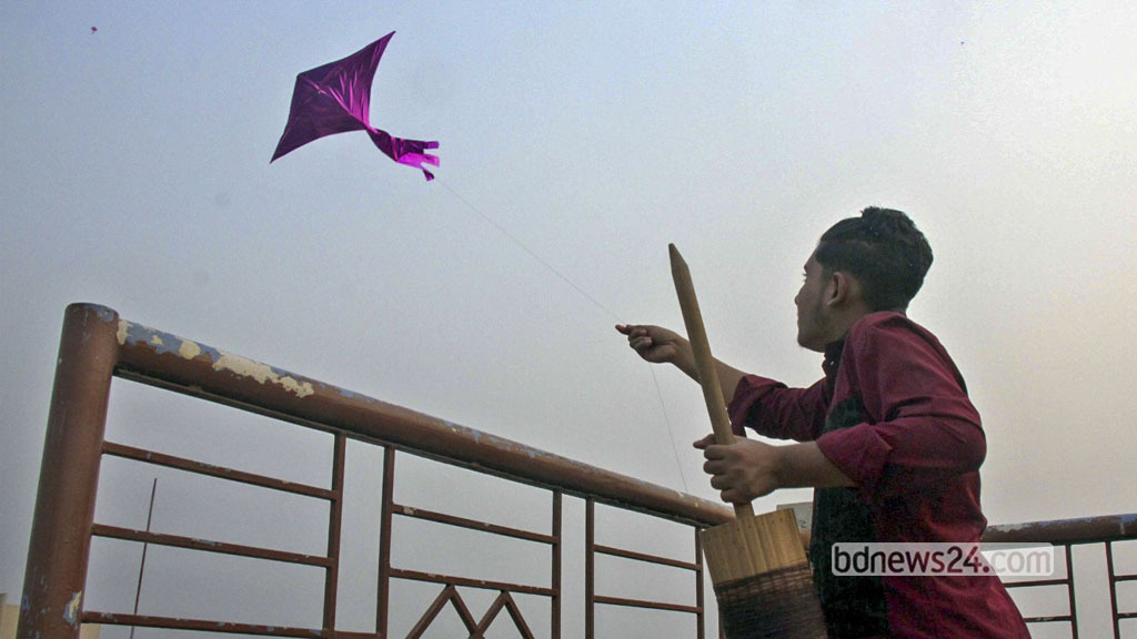 Sakrain festivities light up Old Dhaka