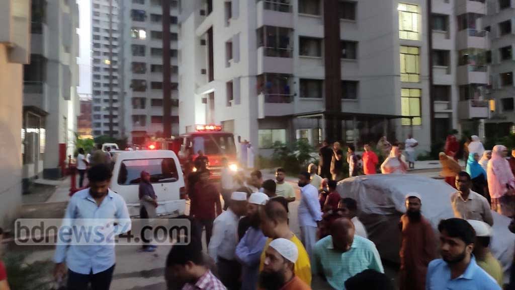 Fire breaks out at Azimpur colony high-rise