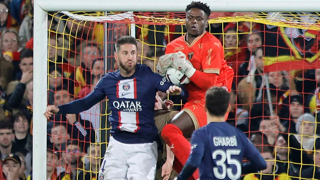 Lens stay in title race as they hand PSG first league loss of the season