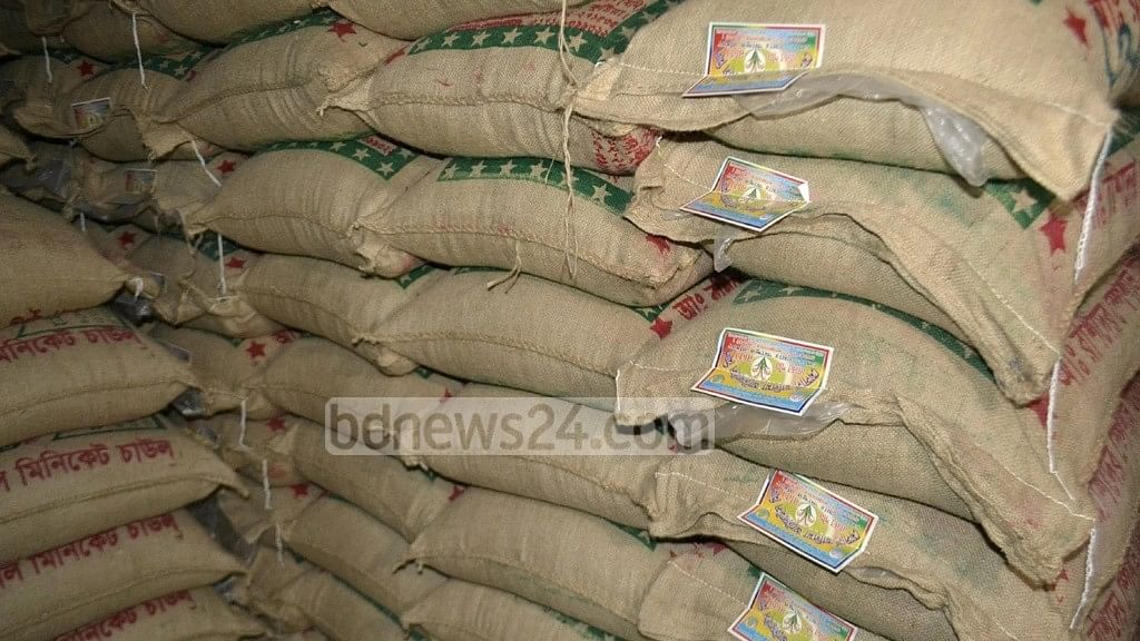 Bangladesh passes law with life imprisonment for hoarding of food items