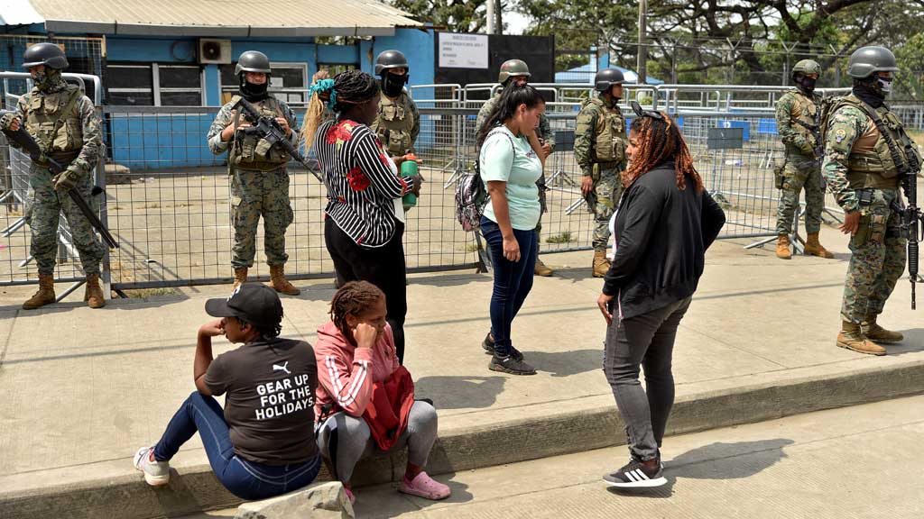 Death toll from violence in Ecuador prisons hits 31