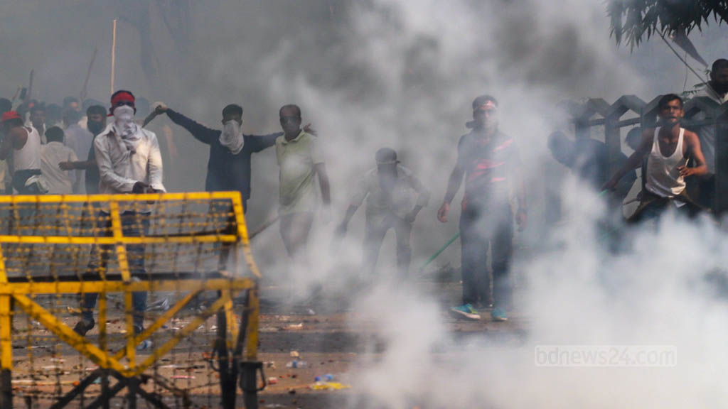 Unease grips Bangladesh as duelling political rallies stir up deadly ...