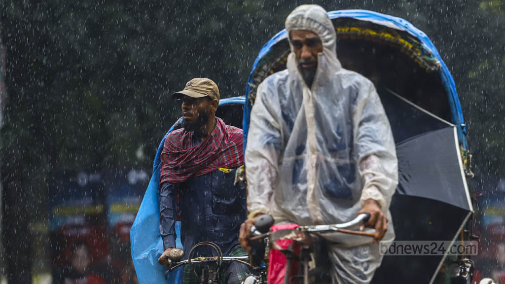 Cyclone Midhili brings rain to Dhaka