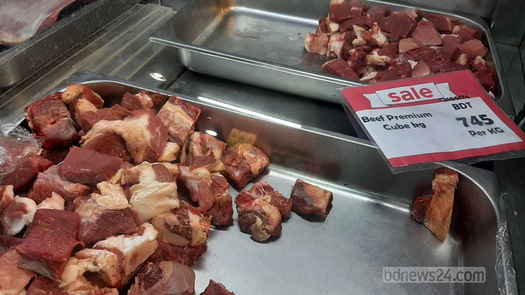 Beef sellers charge Tk 150 a kg over the ‘reasonable price’. No one is ...