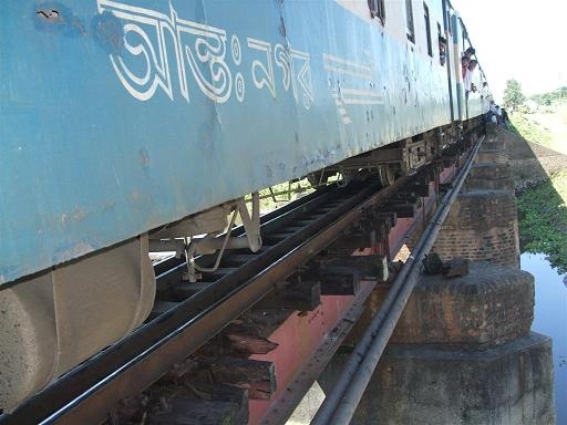 Passengers thrown off train