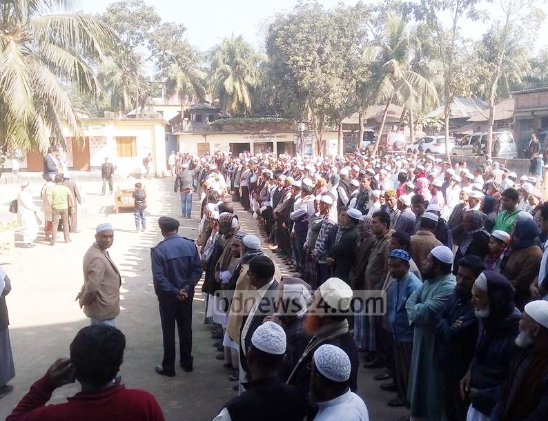 Altaf Mahmud laid to rest beside father’s grave