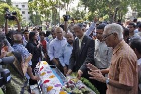 Last respects paid to poet Alauddin Al Azad