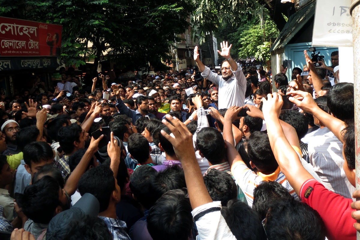 War criminal Ghulam Azam burial decision after sons' return