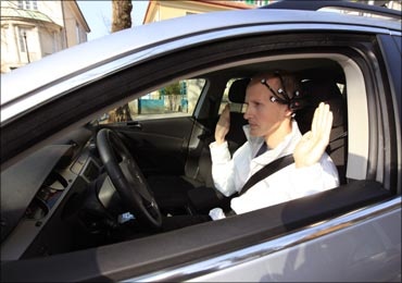 China develops mind-controlled car