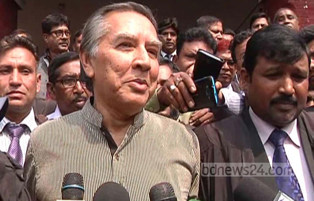 Daily Star Editor Mahfuz Anam gets bail after appearing before Rangpur ...