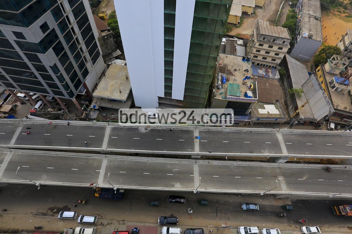 Prime Minister Hasina inaugurates first phase of Moghbazar flyover