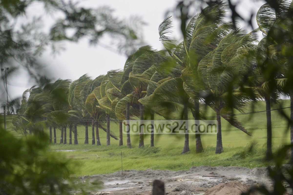 Cyclone Roanu claims 24 lives in seven Bangladesh districts