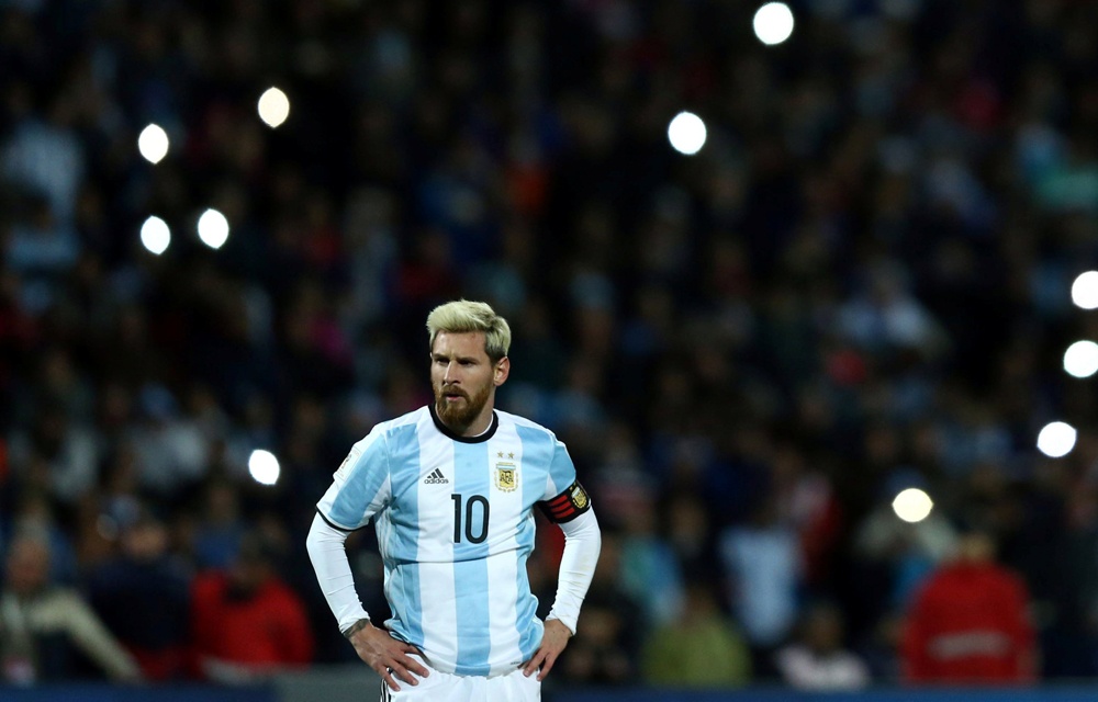 Argentina's Messi to miss Venezuela game with groin injury