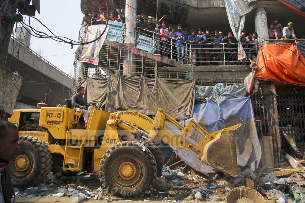 Dhaka south hawkers to felicitate PM to demand rehabilitation