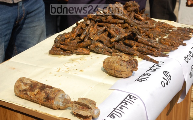 Workers find rust-covered weapons underground at Jessore