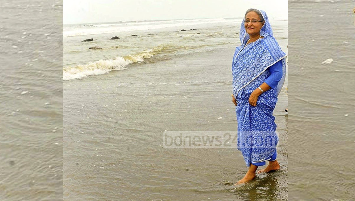 Prime Minister Sheikh Hasina visits Inani beach
