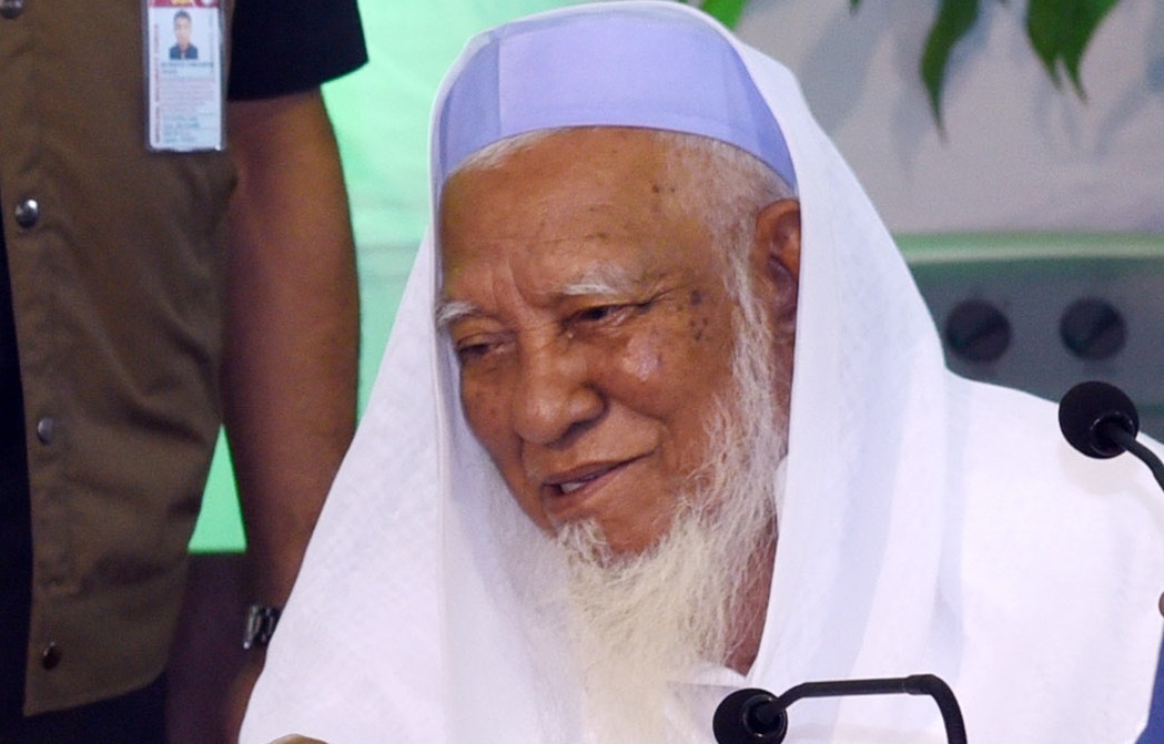 Hifazat chief Shafi returns home after treatment in India