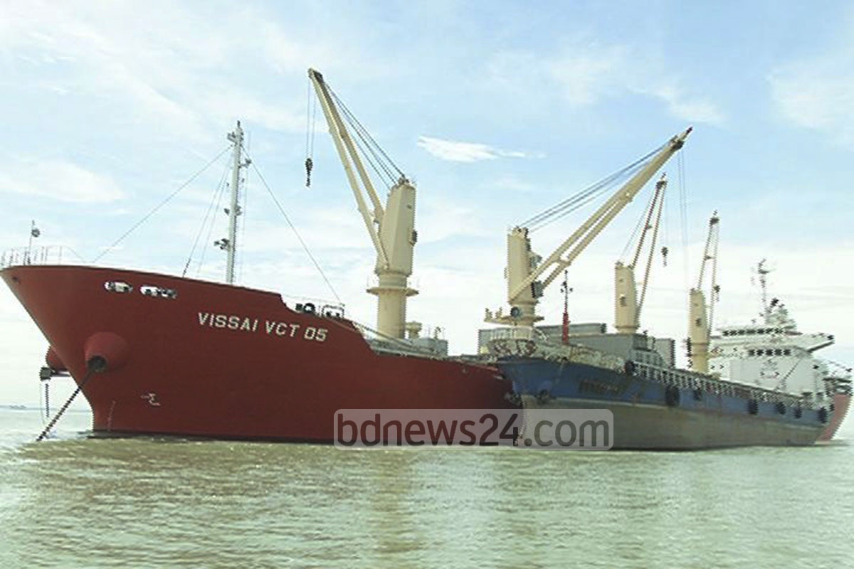 Second shipment of imported Vietnam rice arrives in Chittagong