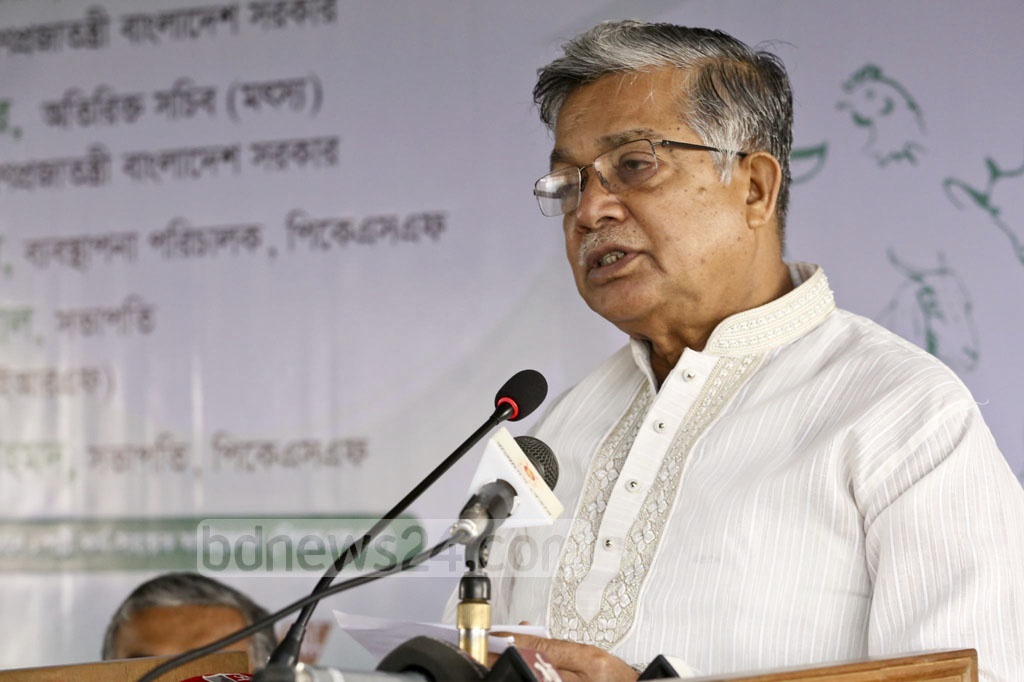 Narayon Chandra attends cabinet meeting a day after appointment