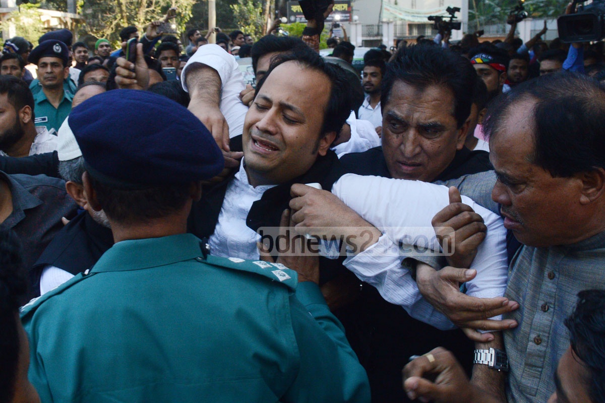 Nowfel says probe will reveal cause of 'stampede and deaths' at father Mohiuddin's Qulkhwani