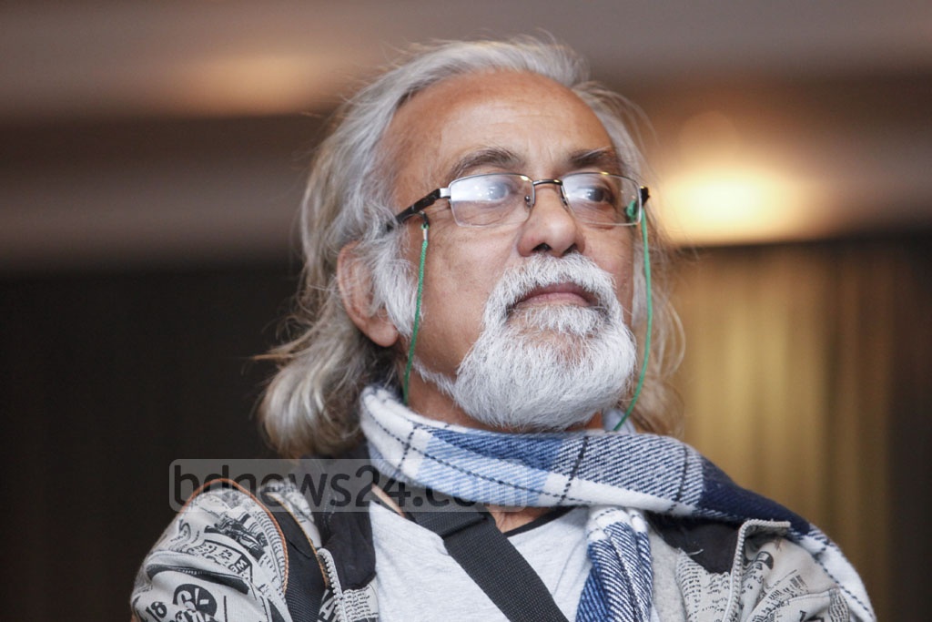 Renowned photographer Anwar Hossain found dead in Dhaka hotel