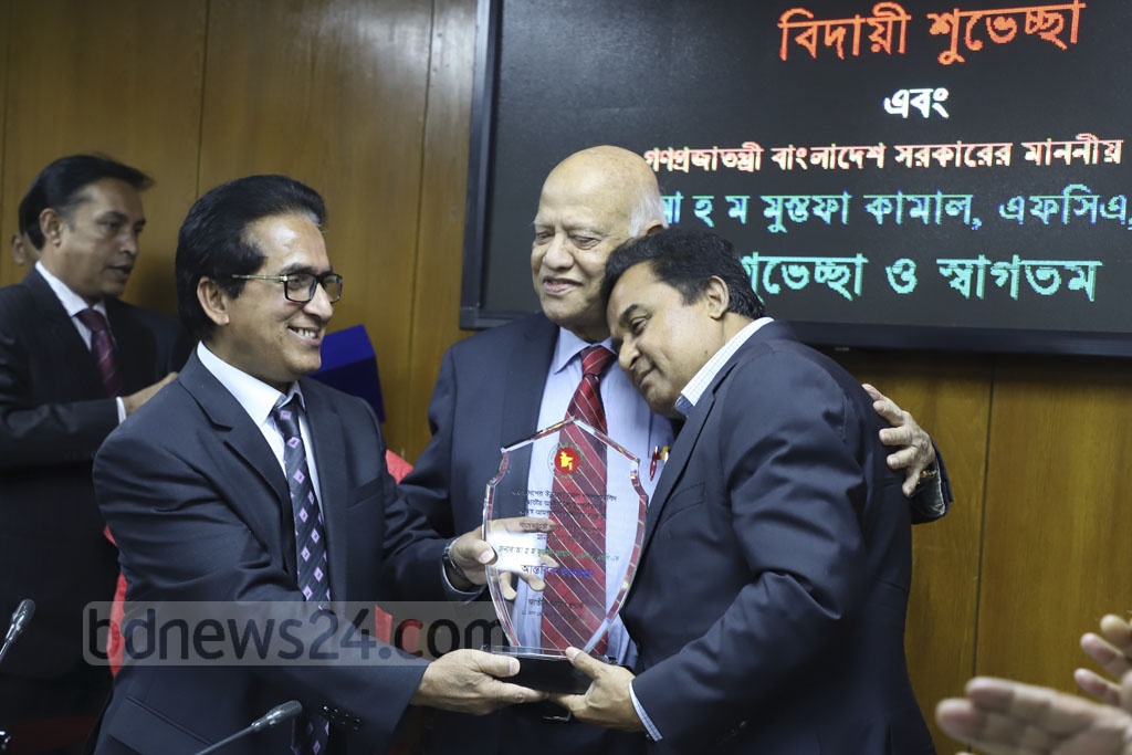 প্রয়োজনে ডাকবেন: মুস্তফা কামালকে মুহিত