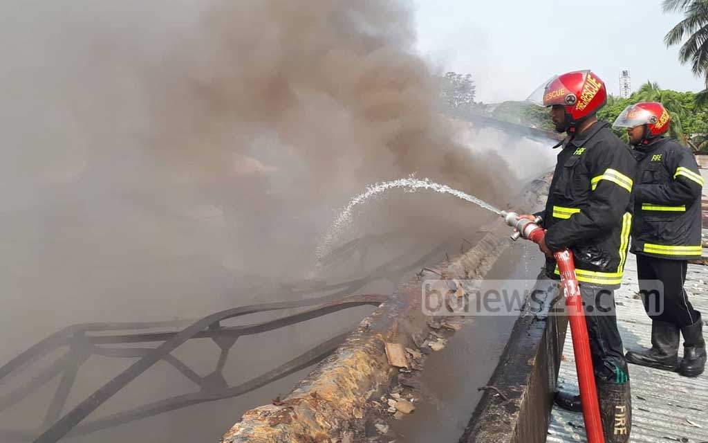 Blaze engulfs Singer’s central warehouse in Chattogram