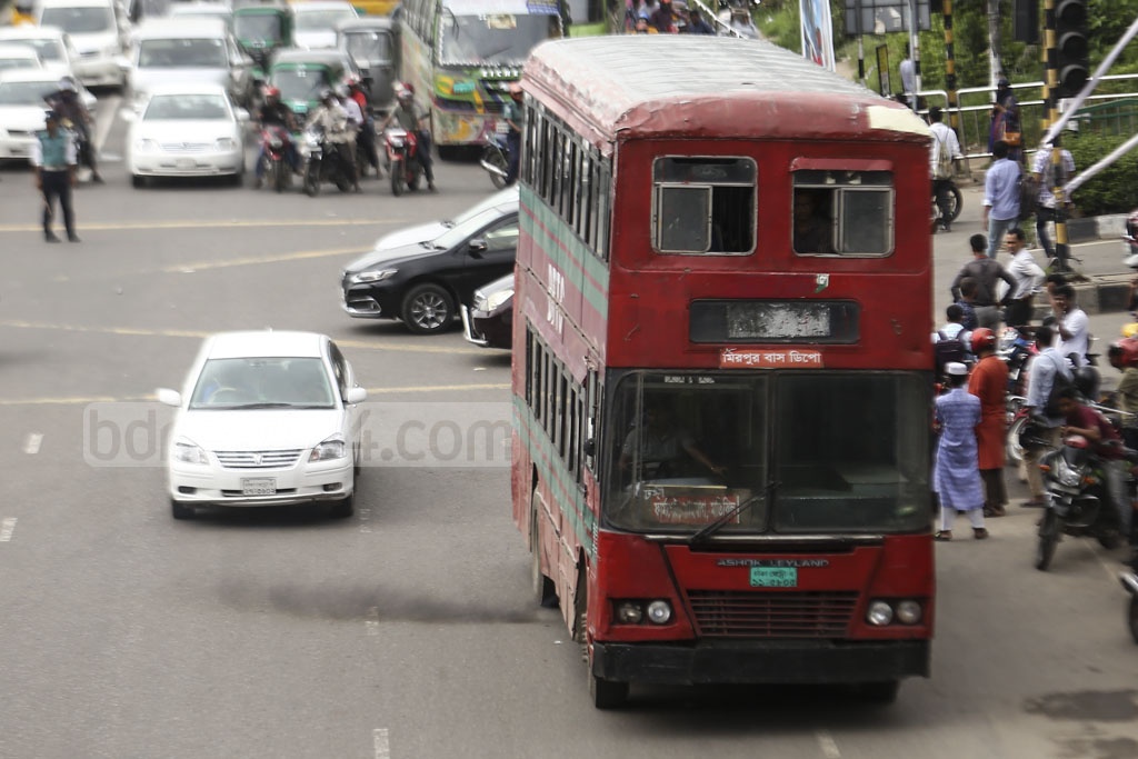 Buses keep emitting black smoke