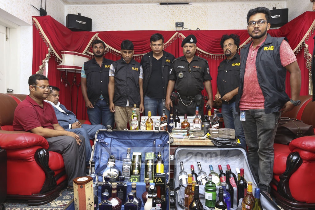 RAB seizes foreign currencies, liquor from Salim Prodhan’s office, home
