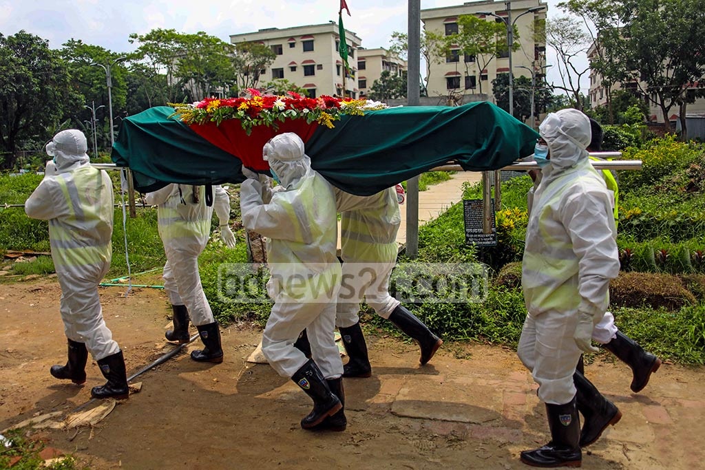 National Professor Anisuzzaman buried at Azimpur graveyard