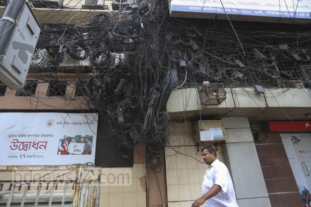 Tangled mess of overhead cables blemishes Dhaka skyline a decade after ...