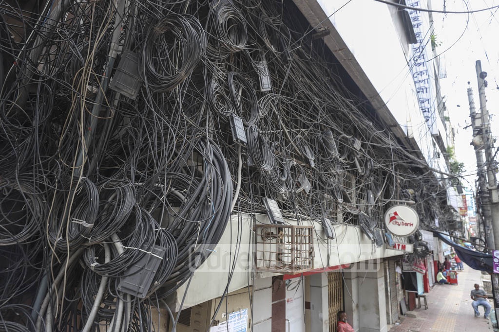 Tangled mess of overhead cables blemishes Dhaka skyline a decade after ...