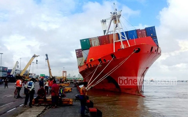 Loaded container ship tilts at Chattogram port