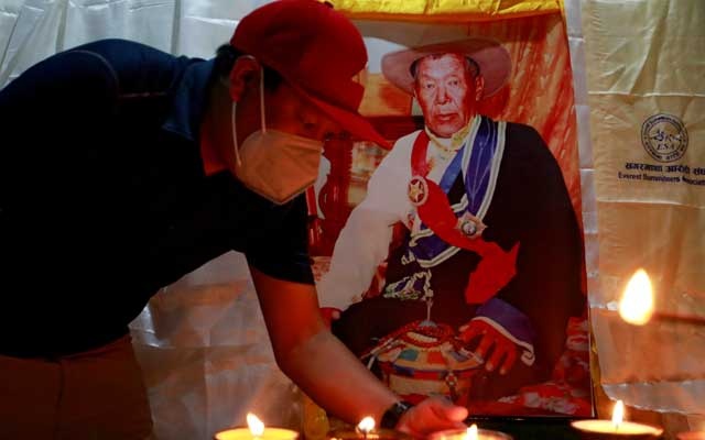Ang Rita, who conquered Everest again and again, dies at 72