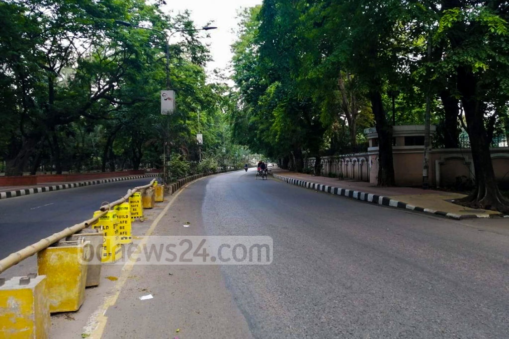 Dhaka city empty, silent after a buzzing Eid day