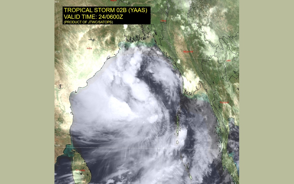 With Cyclone Yaas 600km from Bangladesh coasts, humidity drives ...