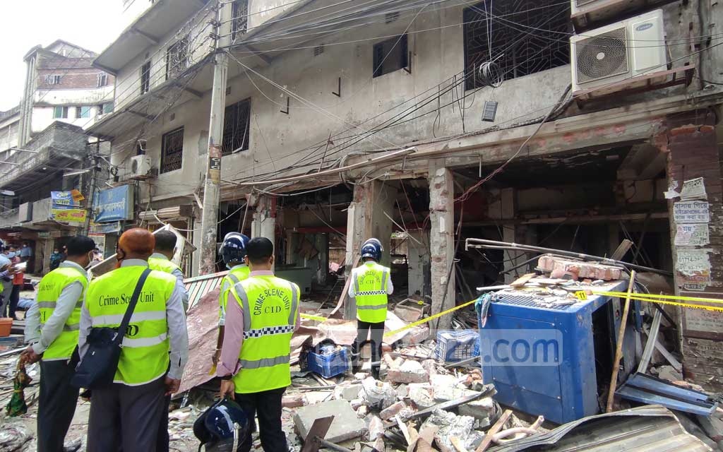 Fire Service opens probe into Moghbazar building explosion