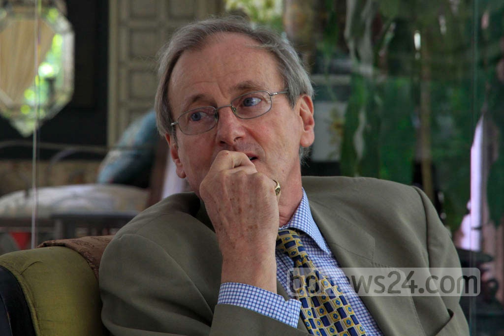 Hasina mourns British journalist Simon Dring, who exposed 1971 genocide