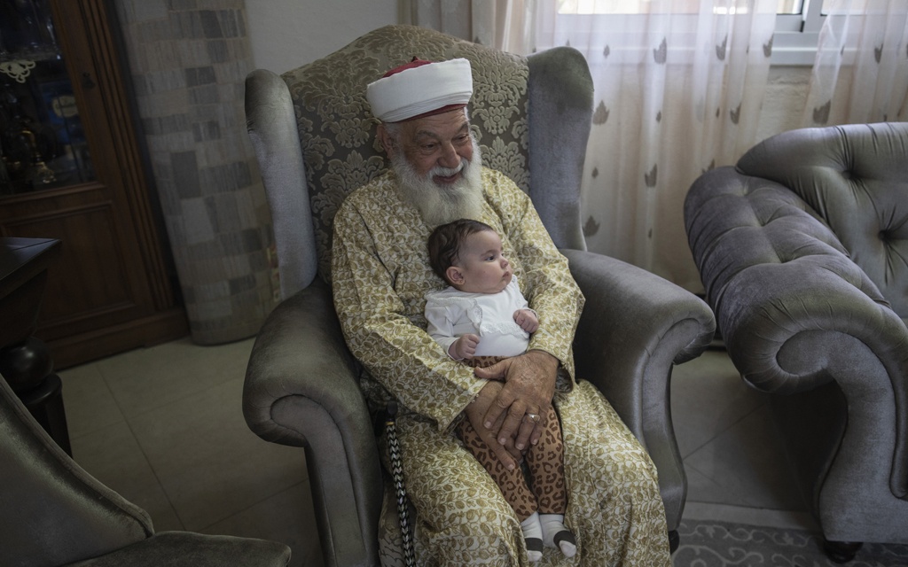 The world’s last Samaritans, straddling the Israeli-Palestinian divide