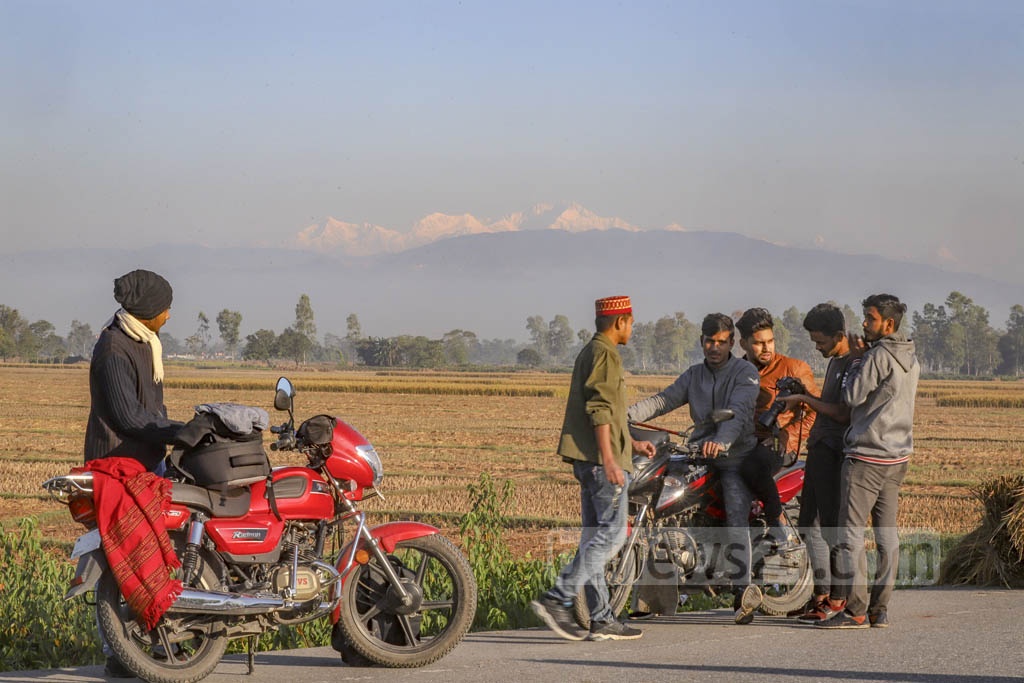 Magnificent Kanchenjunga is visible from Tetulia