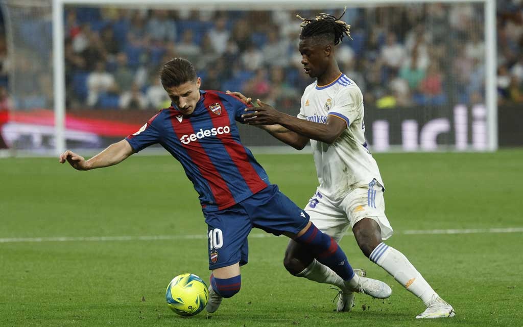 Levante relegated after being demolished 6-0 by Real Madrid