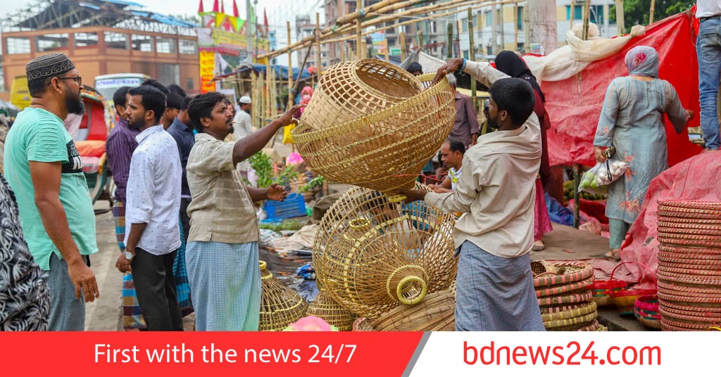 Village market in Dhaka